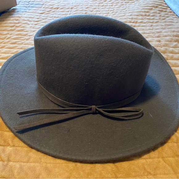 Universal Thread | Accessories | Felt Brim Hat | Poshmark